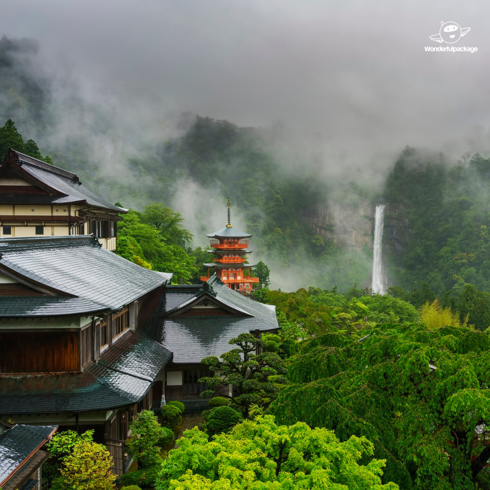 น้ำตกศักดิ์สิทธิ์ของญี่ปุ่น น้ำตกนาชิ (Nachi Fall)