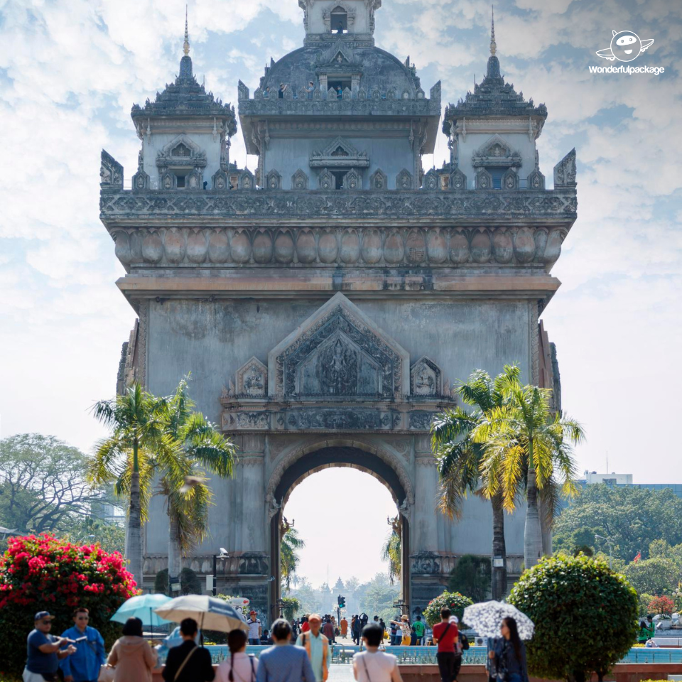 เล่าที่มาของประตูไซ (Patuxai) แห่งเมืองเวียงจันทน์ แลนด์มาร์กสำคัญเมื่อ ...