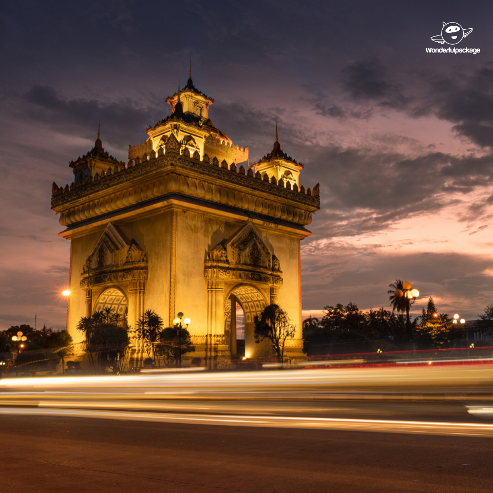 เล่าที่มาของประตูไซ (Patuxai) แห่งเมืองเวียงจันทน์ แลนด์มาร์กสำคัญเมื่อ ...