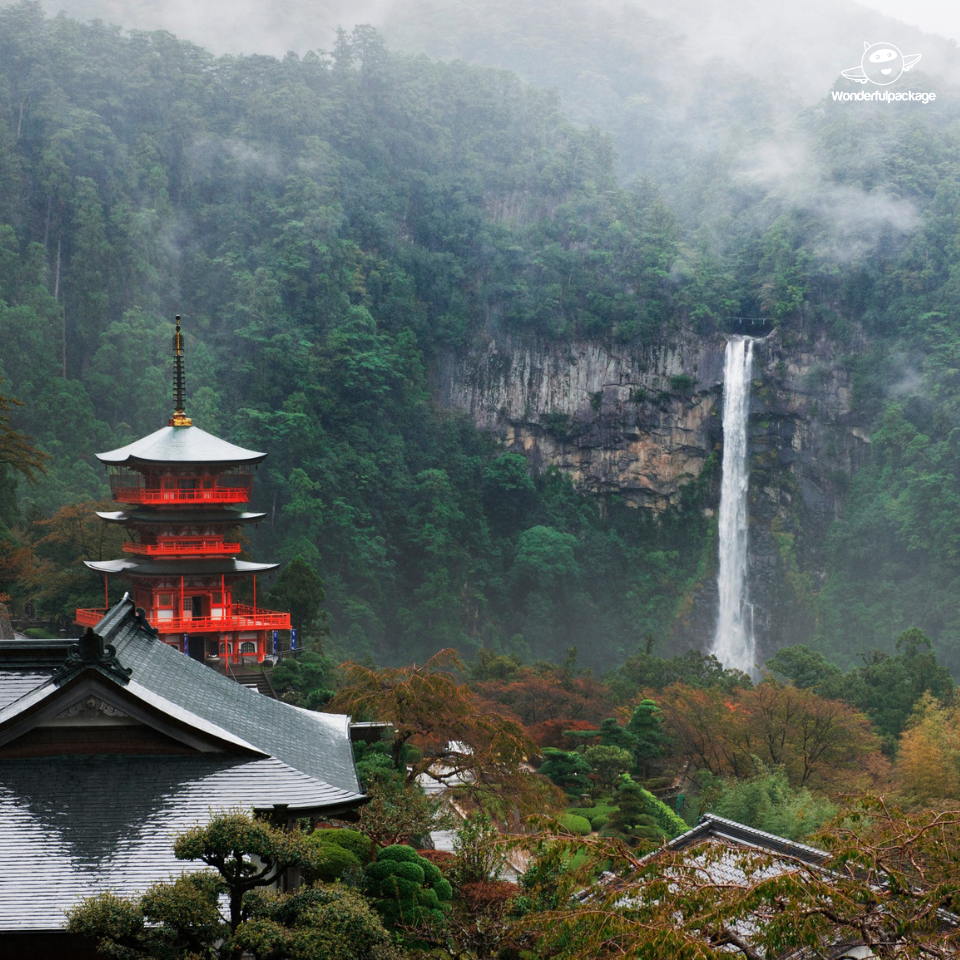 น้ำตกศักดิ์สิทธิ์ของญี่ปุ่น น้ำตกนาชิ (Nachi Fall)